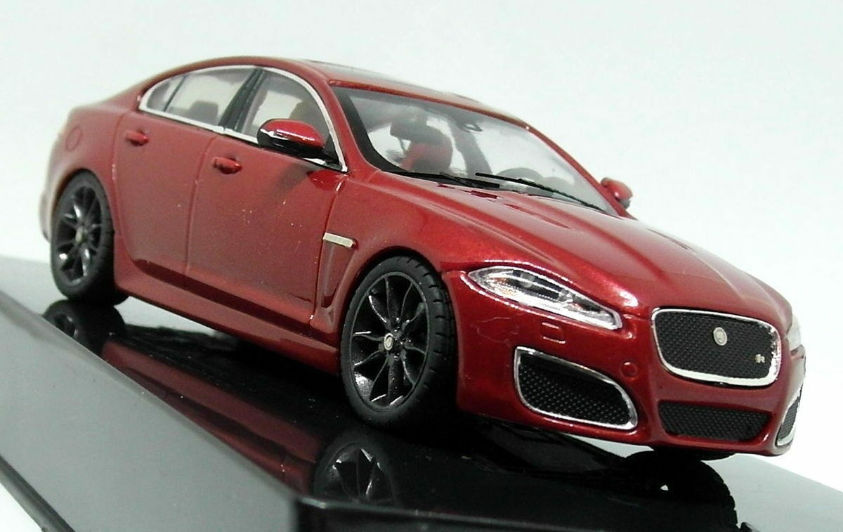 Jaguar Xfr Red