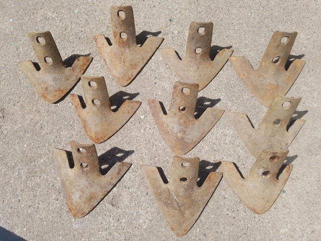 John Deere Tractor Part # Y907 - Plow TOOTH VINTAGE FARM IMPLEMENT (1 ...