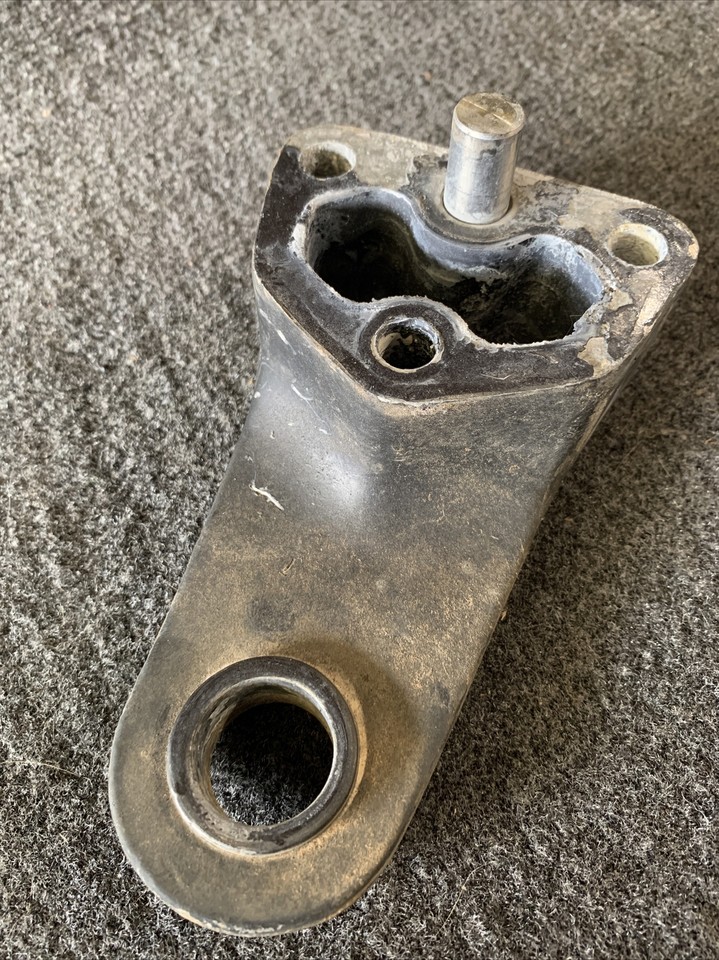 OMC Cobra Stern Drive Steering Support Bracket 912391 | eBay