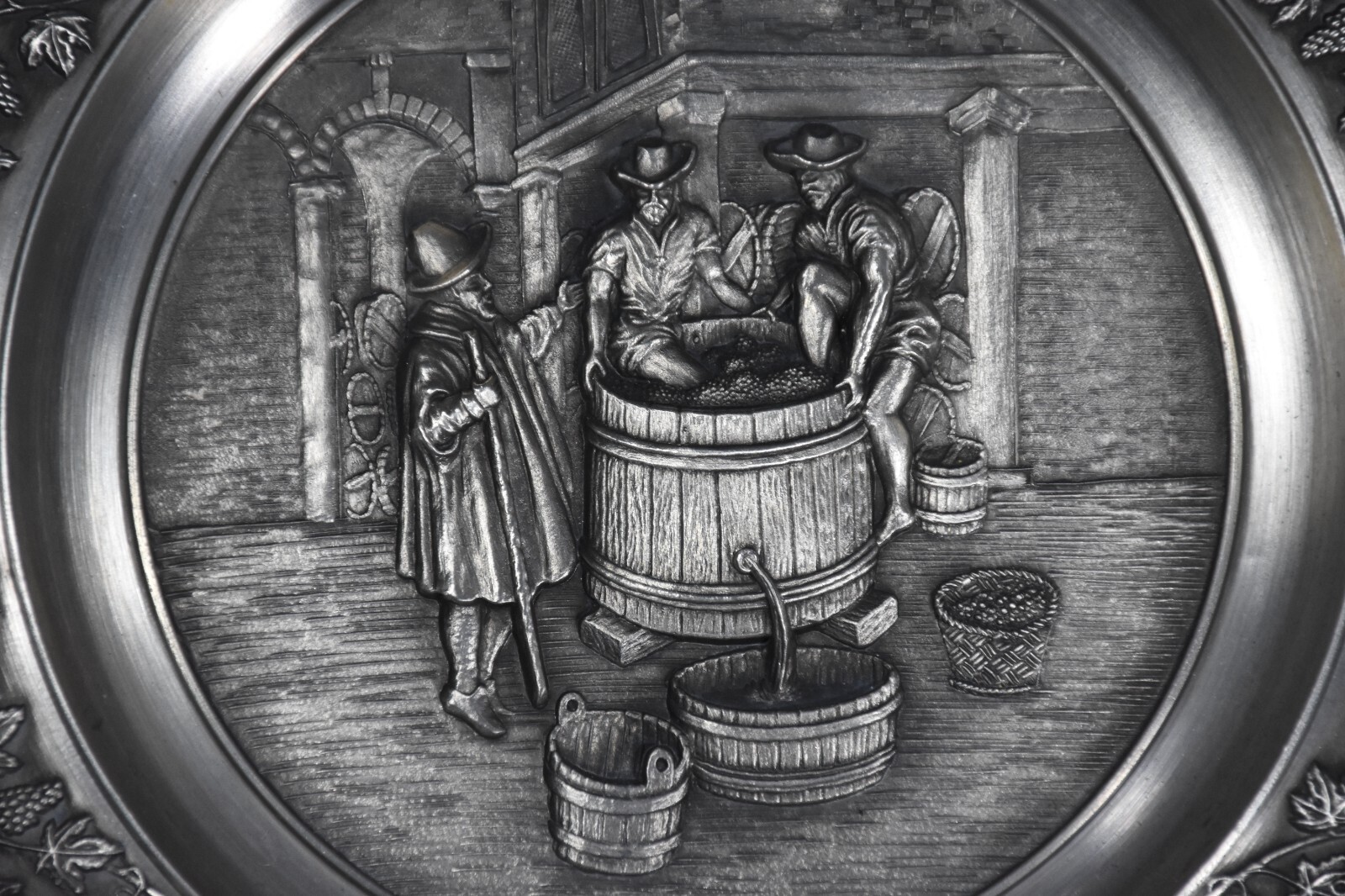 German Pewter Decorative Wall Plate - Making Wine - 18.5cm 277g 95% SKS ...