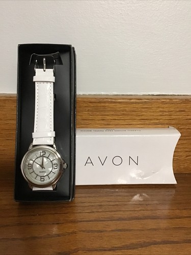 ⌚AVON Watch Classic Round Face Pastel White Free Shipping! (h)⌚ | eBay