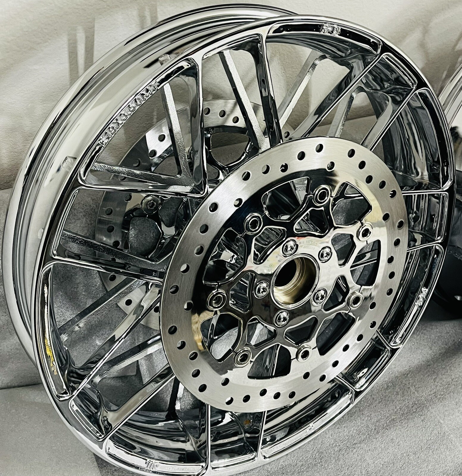 Harley 2024 CVO FUGITIVE Touring STREET GLIDE Chrome Wheels OEM HD Rims ...