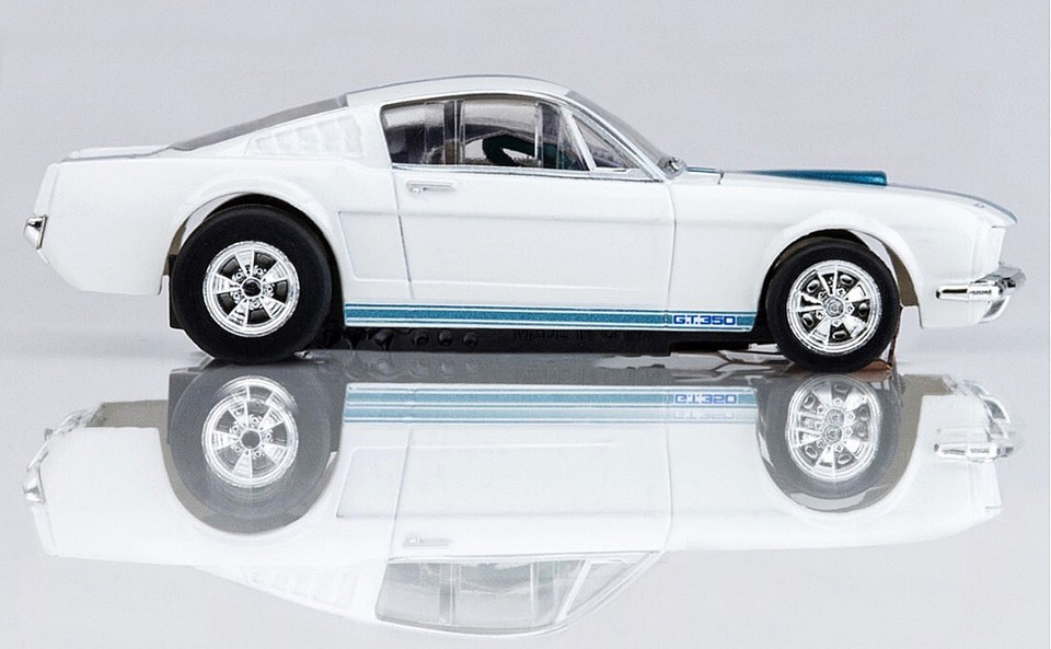 AFX Mega G+ 1965 Shelby GT350 Mustang White w/Blue Stripes HO Slot Car ...