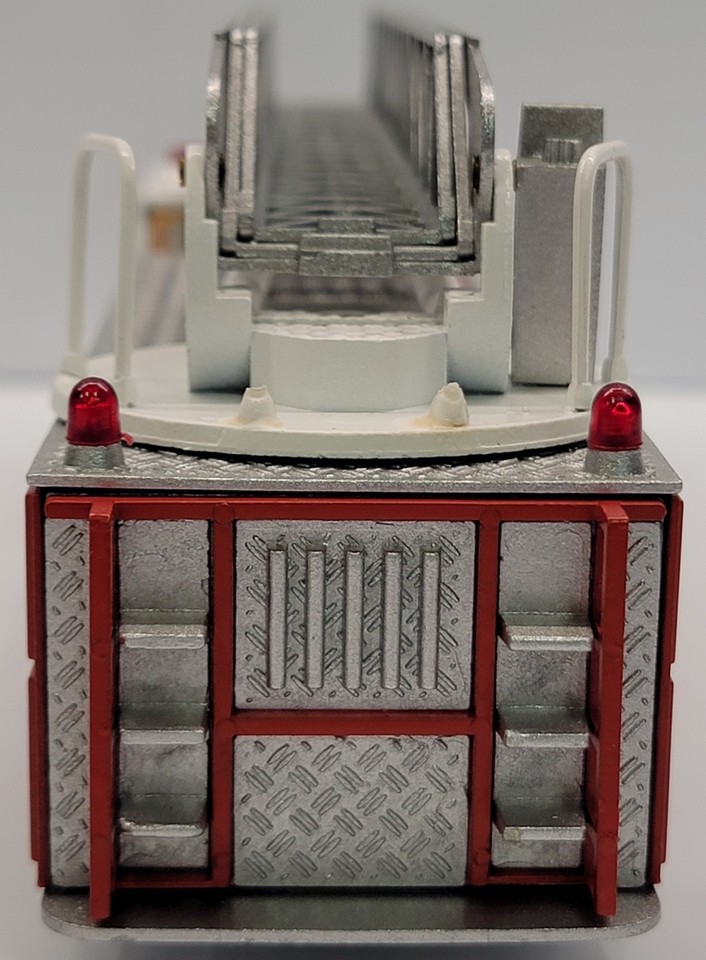 Conrad Diecast 5502 E-One Aerial Ladder Fire Engine #8 1:50 Scale | eBay