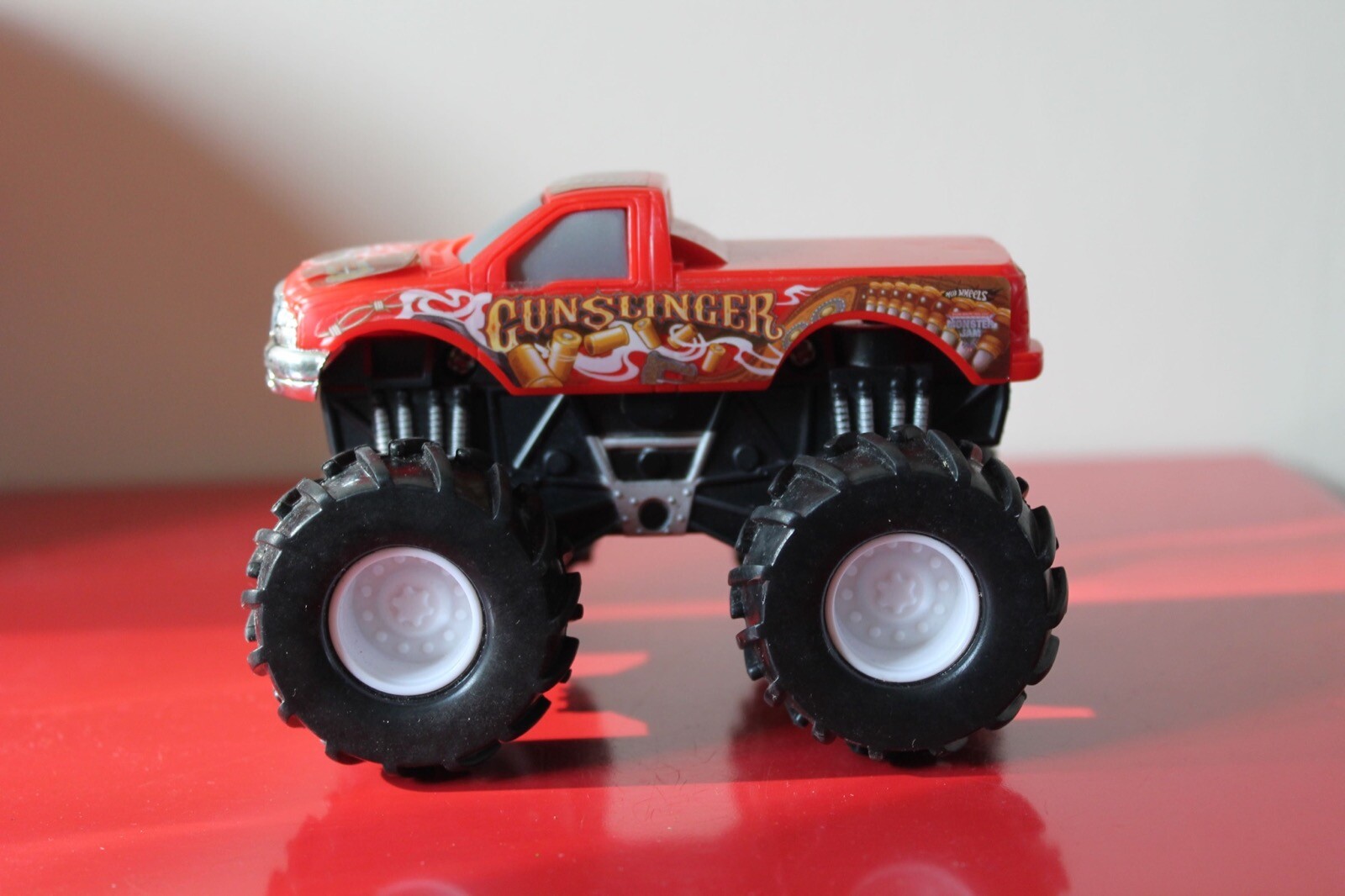 HOT WHEELS 5” Gunslinger 4x4 Monster Truck MONSTER JAM Rev Treed Car ...
