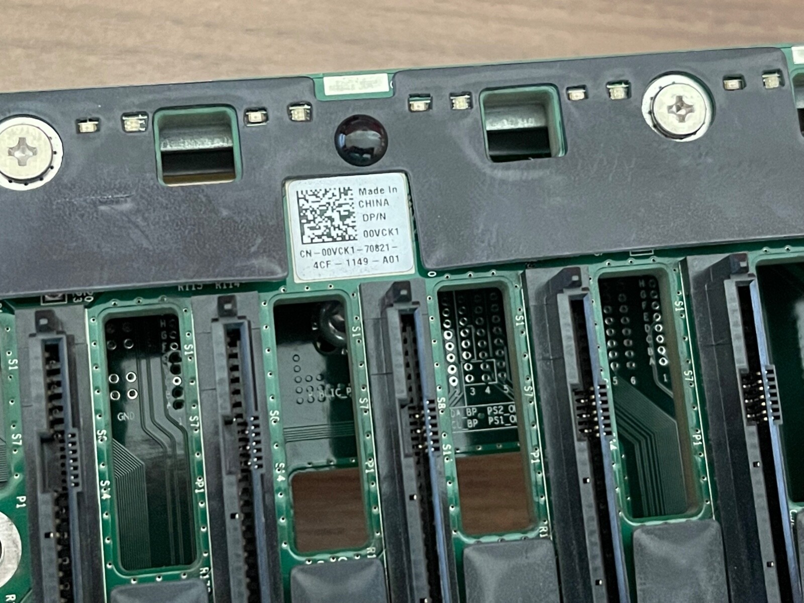 Dell Powervault MD1220 MD3220 MD3420 2.5" Midplane/Backplane V7073 ...