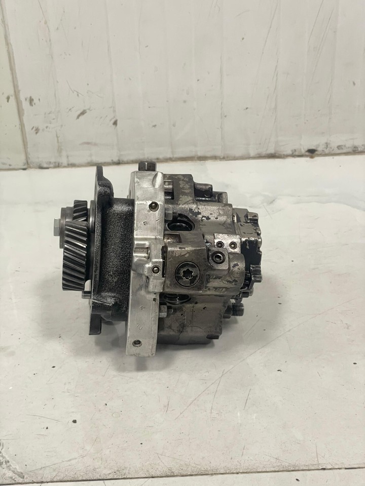 4M50 MITSUBISHI CP3 Bosch Fuel Pump 0 445 020 027 0445020027 ME193334 ...