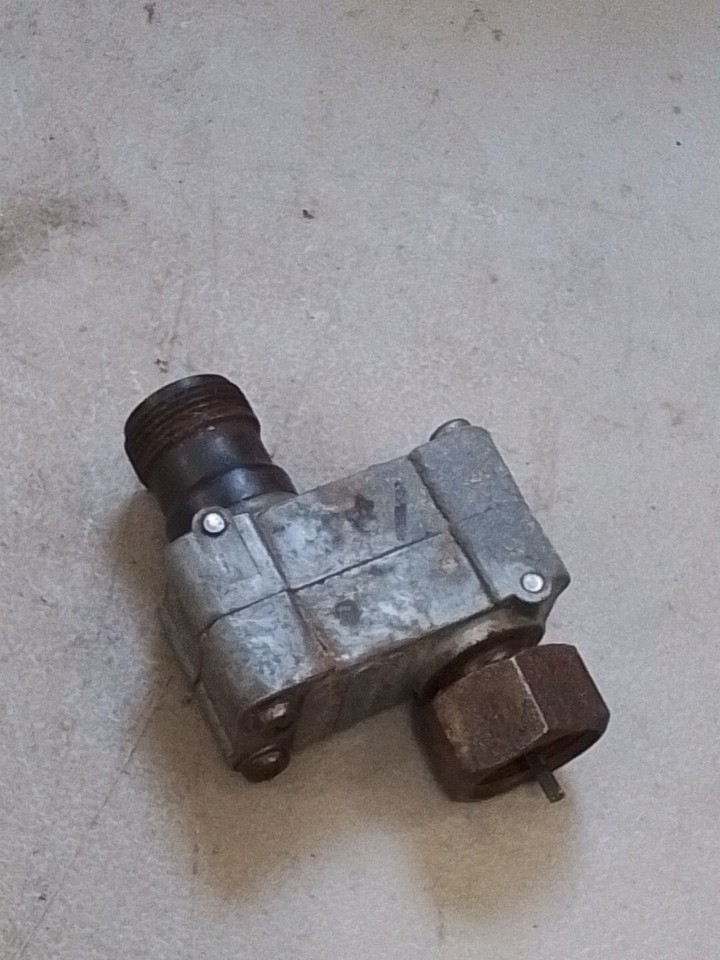 STEWART WARNER SPEEDOMETER CABLE GEAR RATIO ADAPTER #666F USED | eBay