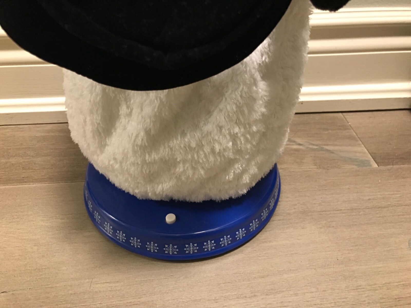 Gemmy Spinning Snowflakes Snowman SNOW MISER Dancing Singing - Please ...