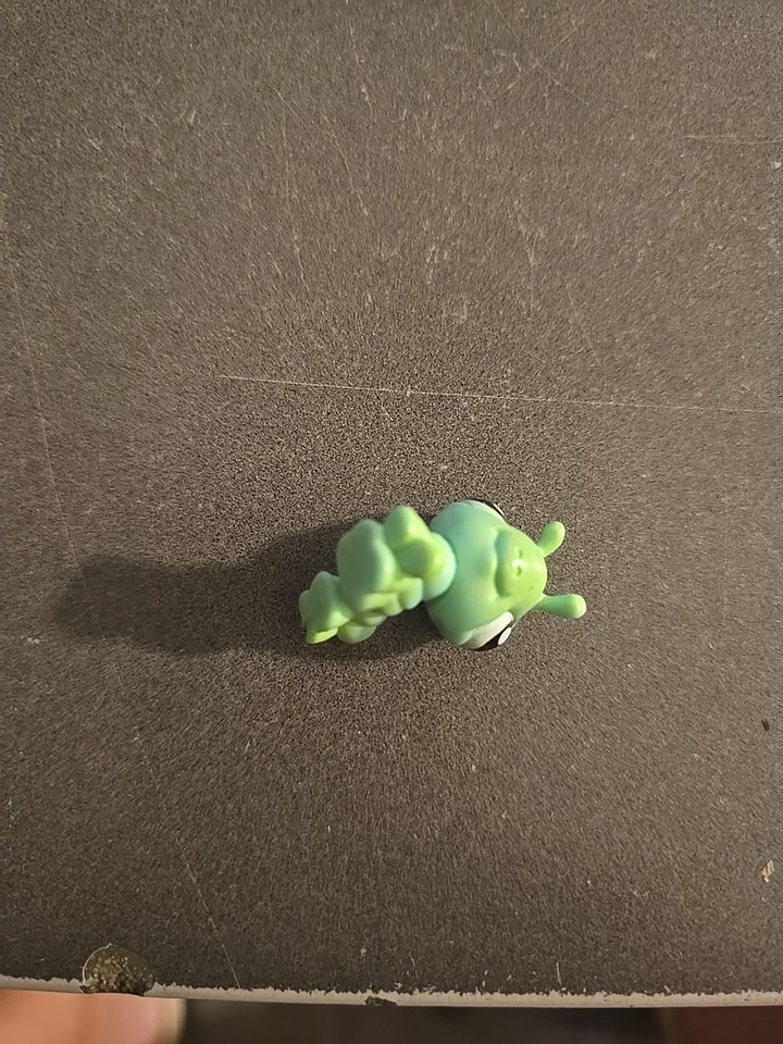 Littlest Pet Shop LPS Green Baby Mini Caterpillar Inchworm Figure Toy ...