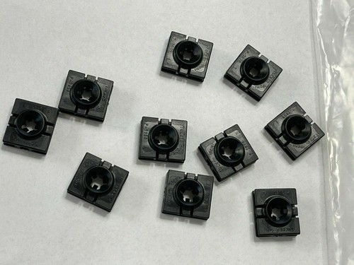 10 x ORIGINAL SMART FORTWO 451 SIDE SILL SQUARE RETAINING CLIPS ...