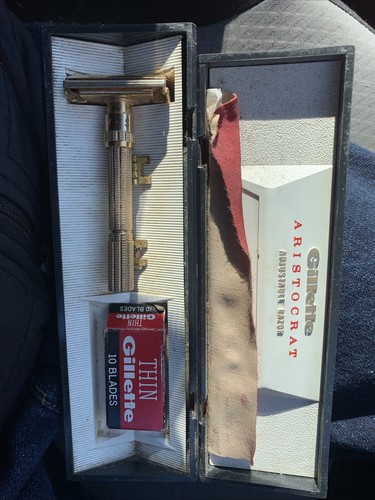 GILLETTE ARISTOCRAT Adjustable Gold Colour Razor with Box USA MADE ...