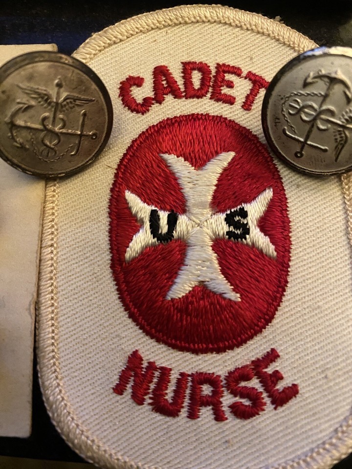 WWII US NAVY Combat Medic Nurse Sterling Service Pin Badge Patch ...
