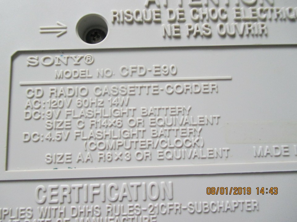 Sony CD/Radio/Cassette Recorder Boom Box CFD-E90 LIKE GOLD DAMAGE ...