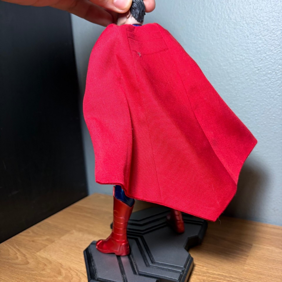 Superman Statue DC Comics Icons 5200 52 Collectibles Gentle Giant ...
