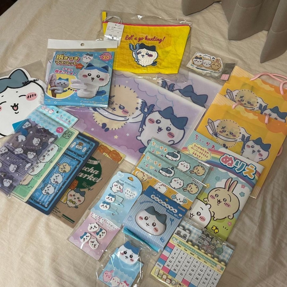 [Price reduction possible] Hachiware stationery set with bonus sticker ...