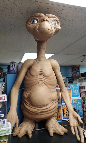 NECA E.T. Extra-Terrestrial Life Size stunt Prop Replica RARE NEW | eBay