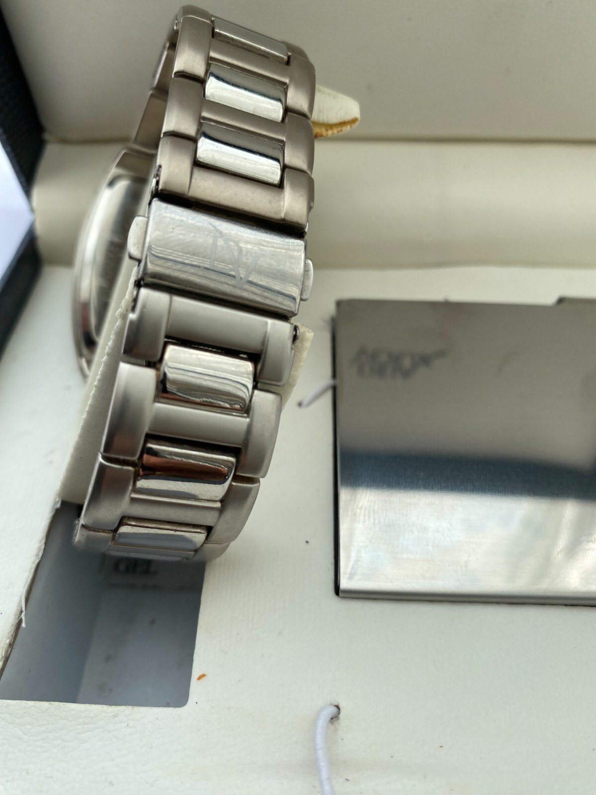 Deja Voux Mens Quartz Bracelet Watch & Cigarette Holder | eBay