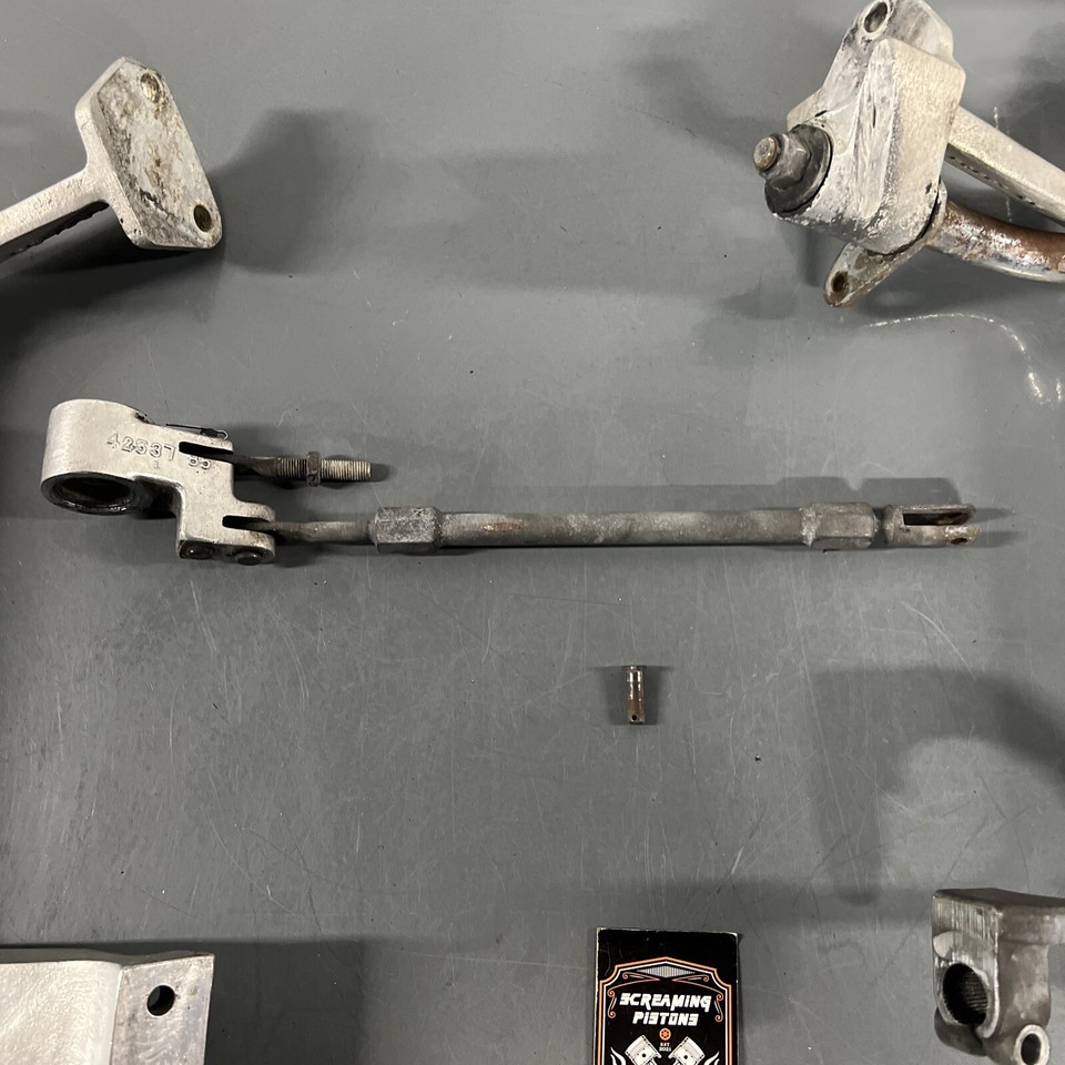 Harley FXR Police floorboards + mounts + linkage FXRT FXRD FXRP FXRS | eBay