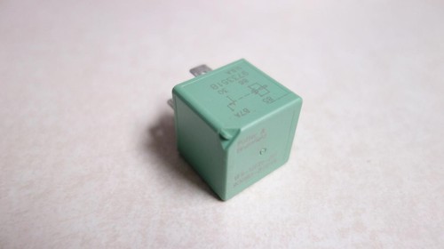 toyota cooling fan fuel pump relay 90987-03003 90080-87015 vf4-12f21 ...