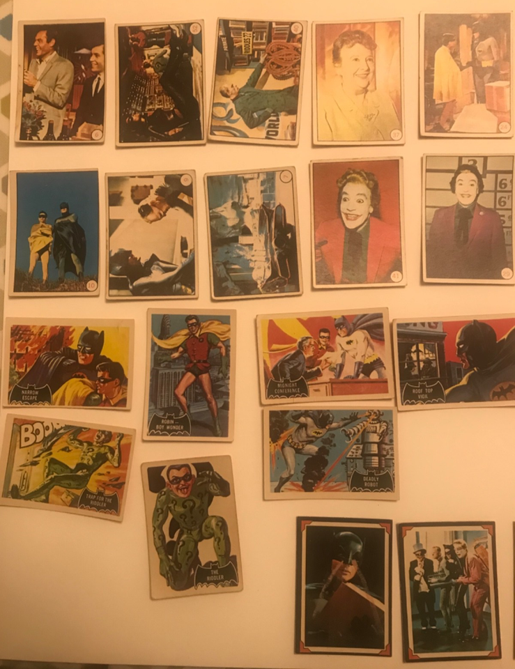 Batman trade cards a few cards (30+) from different sets including A&BC ...