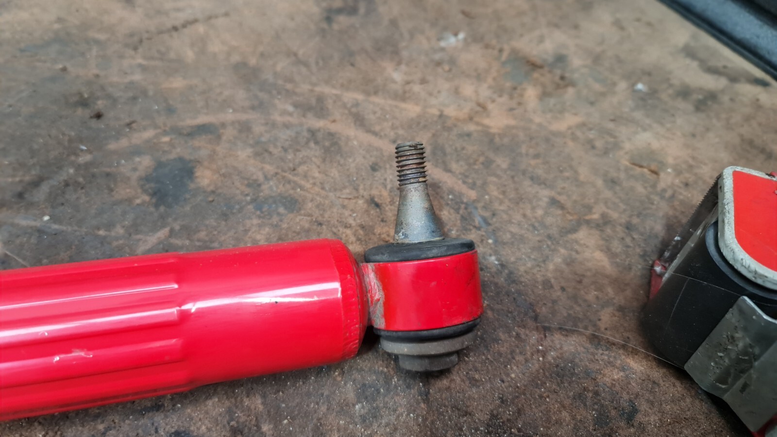 FORD BF FALCON WAGON SINGLE REAR SHOCK ABSORBER / SHOCKER | eBay Australia