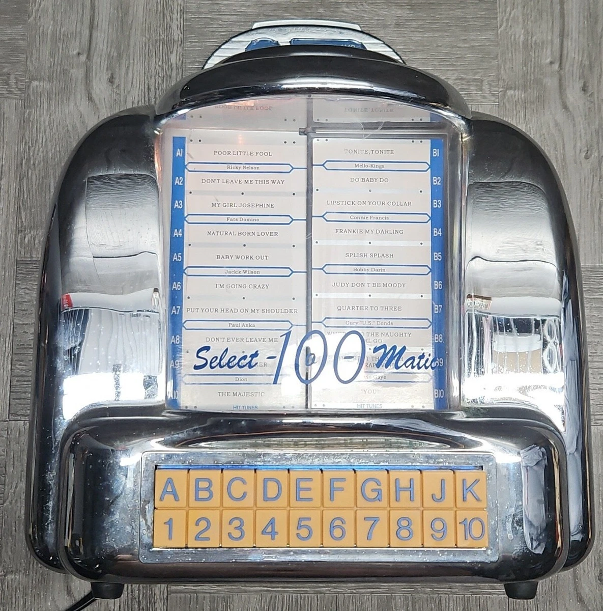 Retro Kitchen Table Jukebox