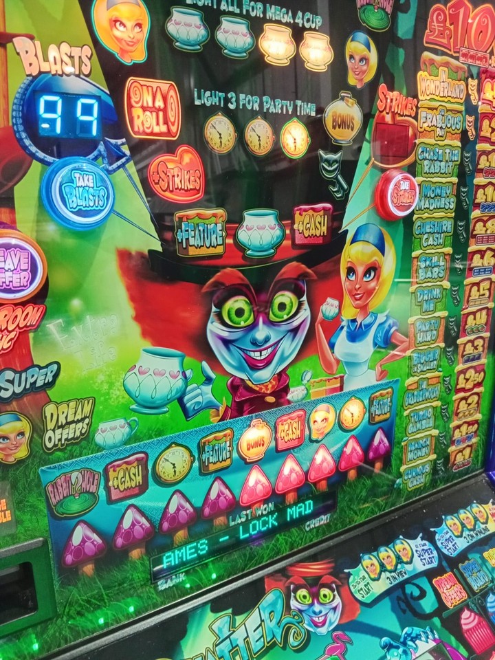 Money Mad Hatter Pub Fruit Gaming slot Machine on £100 Jackpot - Great ...