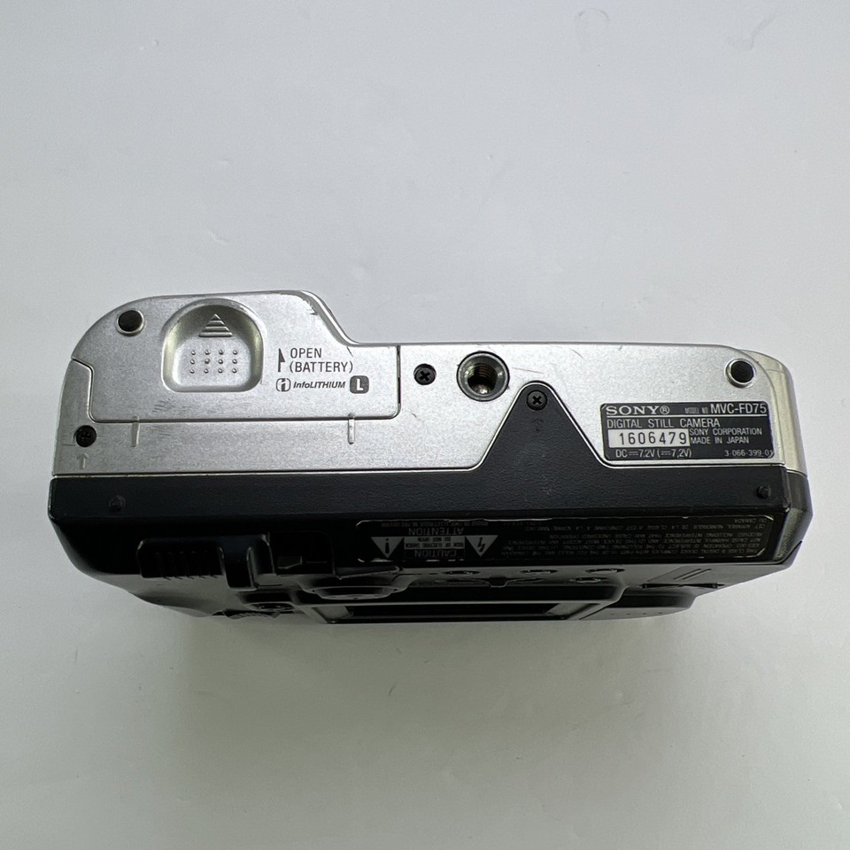 Sony Mavica MVC-FD75 Digital Camera with 3.5″ Floppy Vintage TESTED No ...