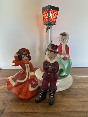 Vintage Atlantic Mold Hand Painted Ceramic Carolers Lighted Lamp Post ...