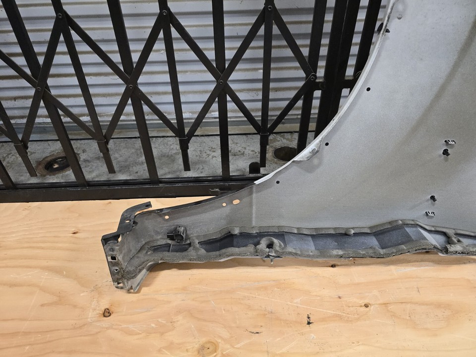 FORD F150 RIGHT PASSENGER SIDE FENDER W/PARKING SENSOR WHITE UG D1 15 ...