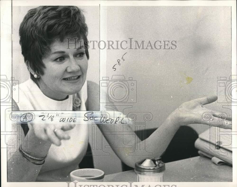 Young Marge Redmond The Man Of The Year (1991)