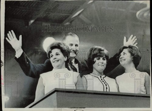 1968 Press Photo Spiro, Judy, Pam & Susan Agnew at Convention, Miami ...