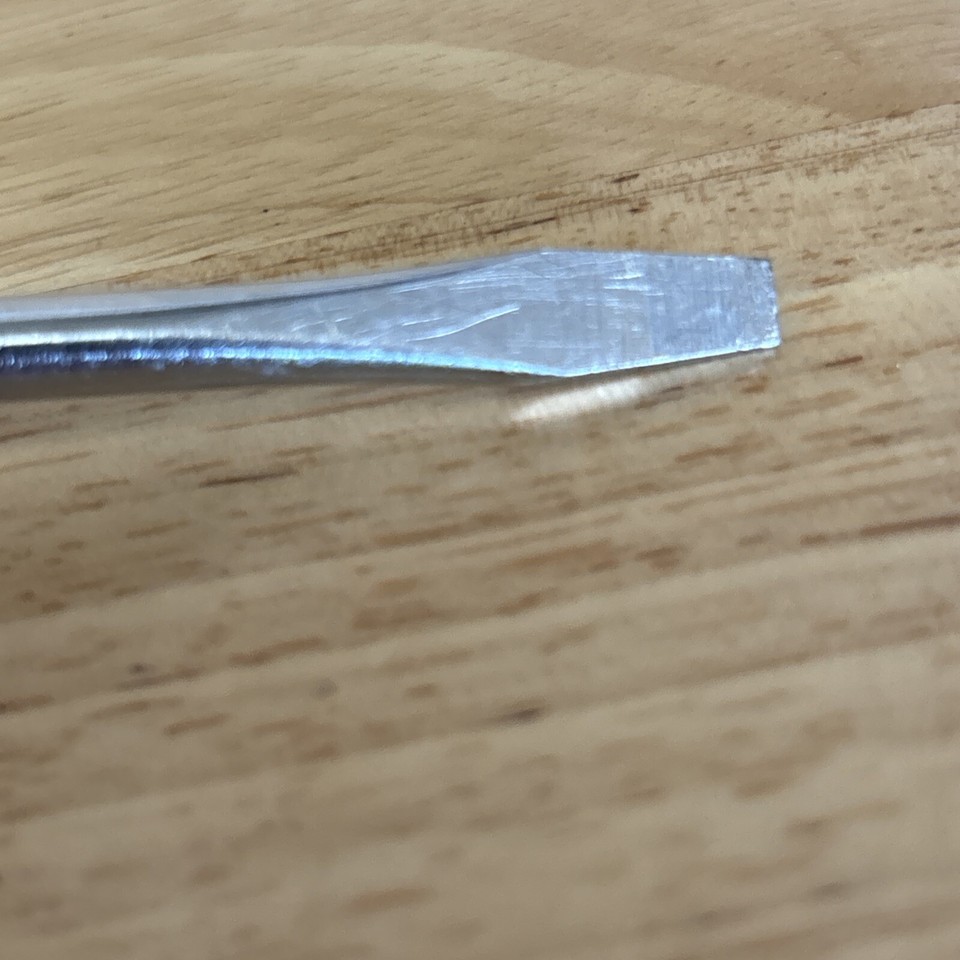 Snap On Flat Slotted Screwdriver Racing Edition Red Handle 2-3/4" Shank ...