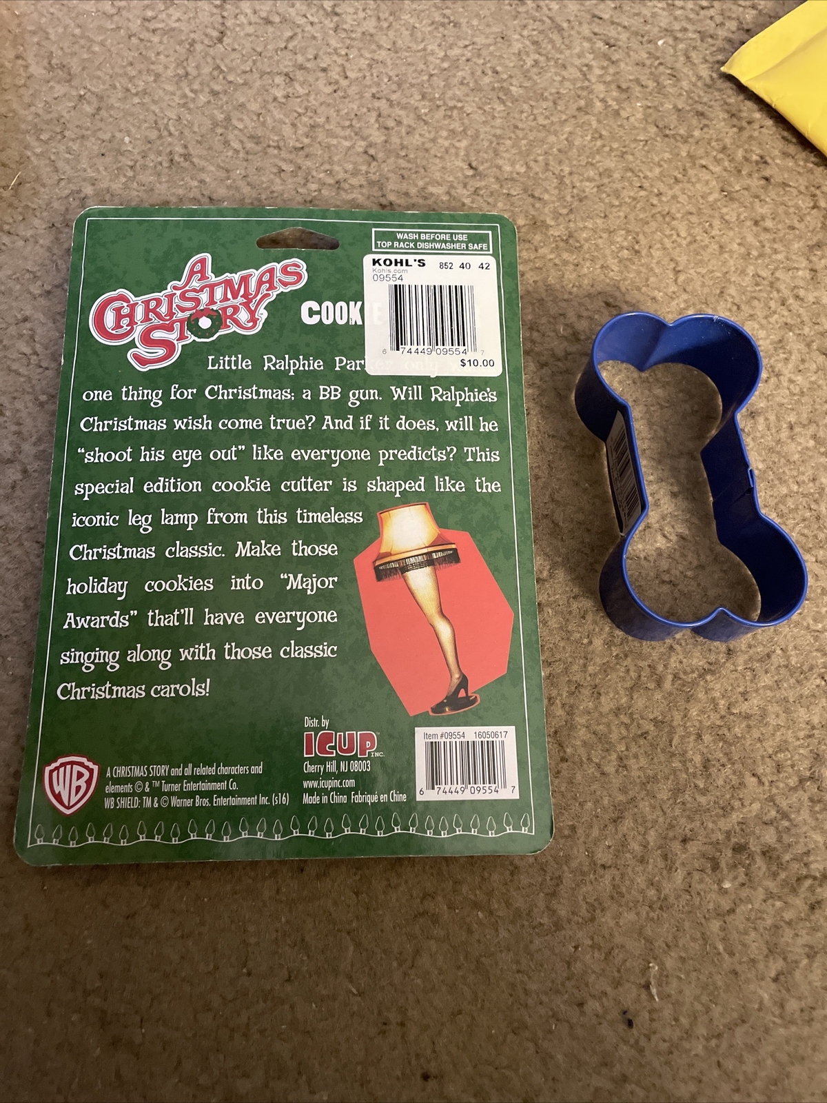 2 A Christmas Story Movie Cookie Cutters Leg Lamp & Bumpus Hounds Bone ...