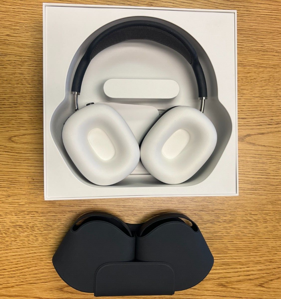 Apple AirPods Pro Max Headphones - Space Gray - Complete In Box With ...