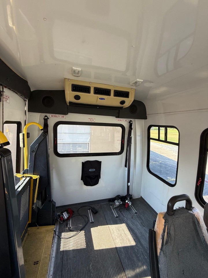 2008 ford e 350 mini shuttle bus | eBay