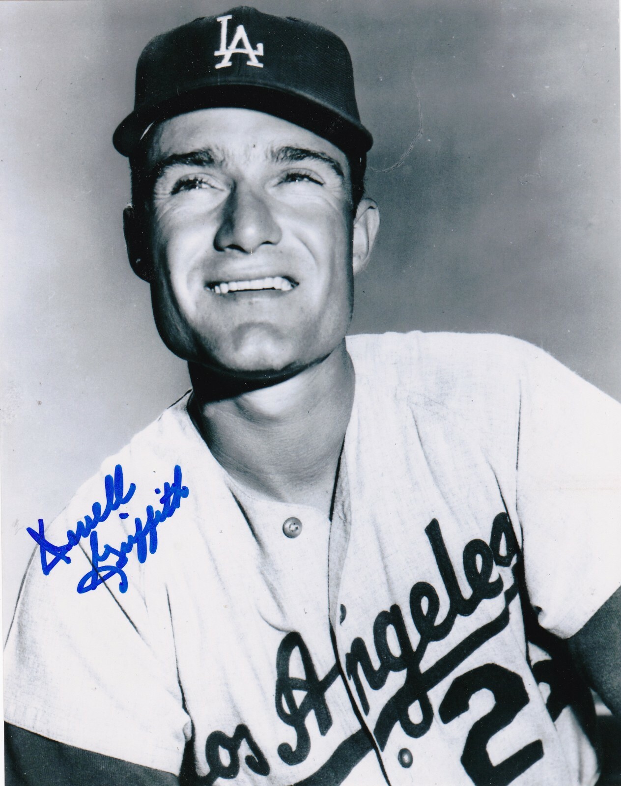 DERRELL GRIFFITH LOS ANGELES DODGERS ACTION SIGNED 8x10 | eBay