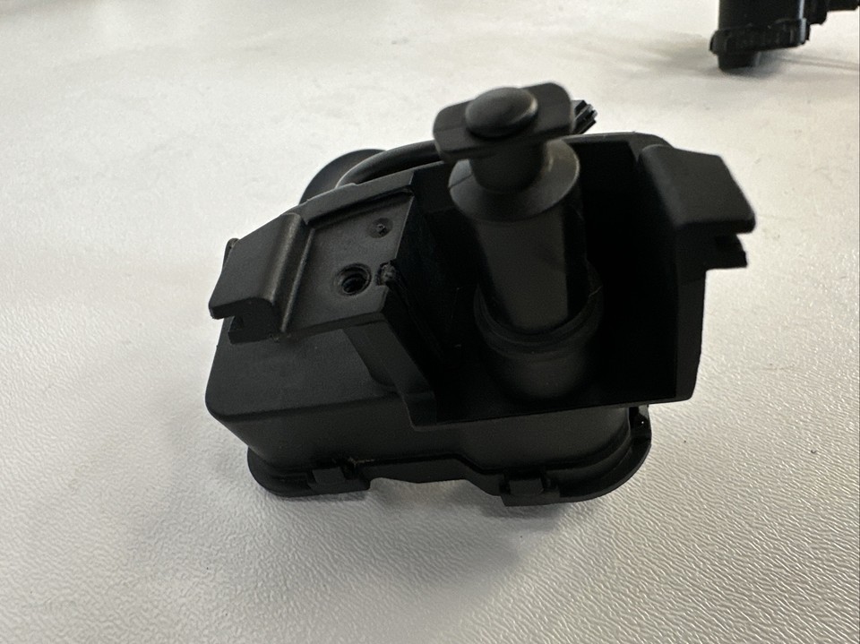 2011-2020 VW Passat Jetta Golf OEM Fuel Filler Door Latch Motor Opener ...