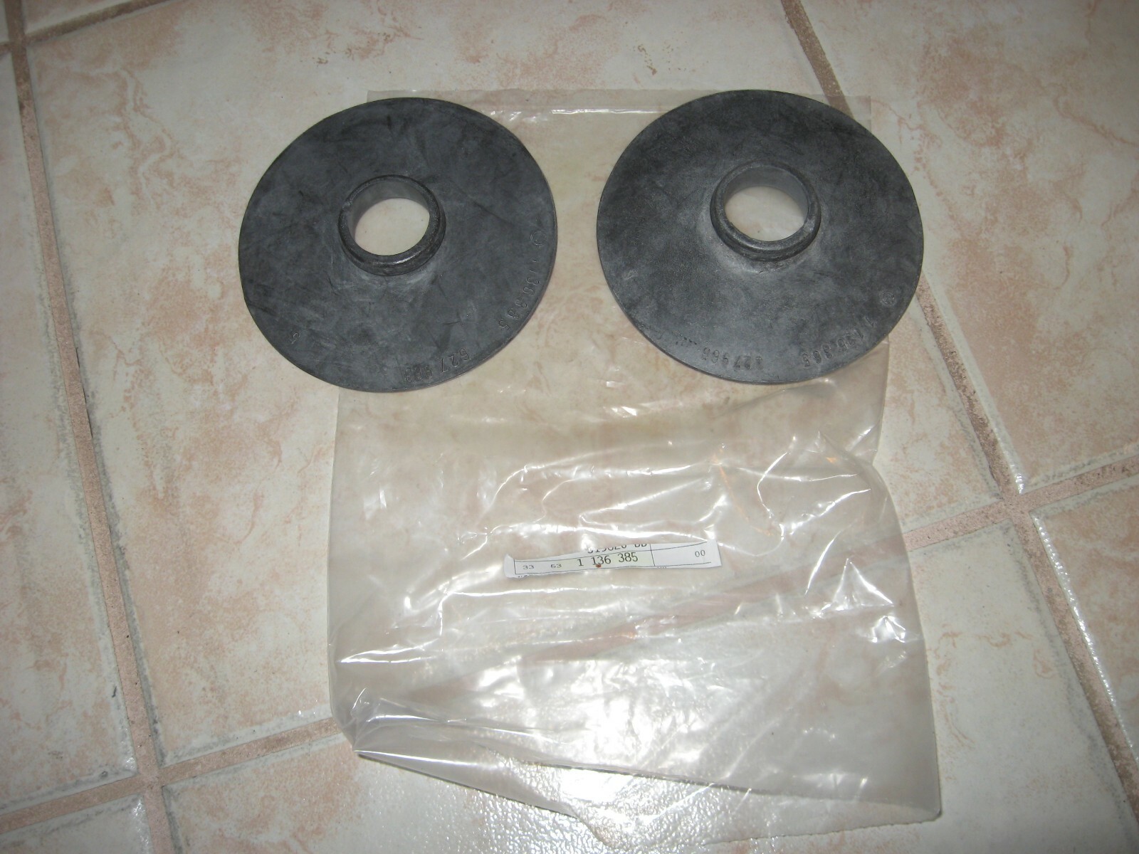 GENUINE BMW E36 E46 x3 Z4 Coil Spring Pad Rear Upper 5mm x2 Pads ...