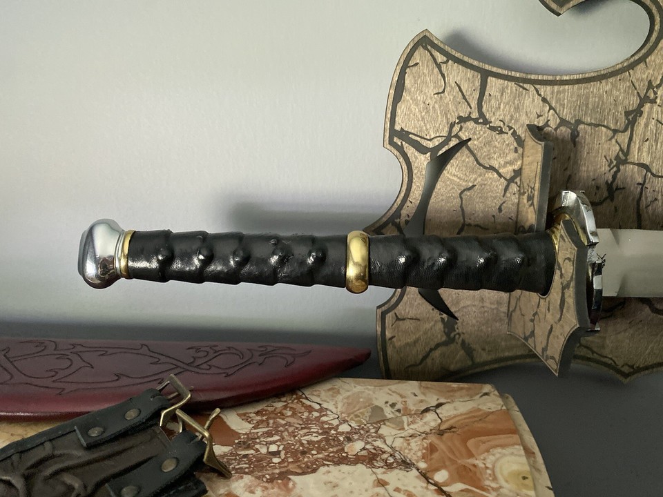 Windlass Outworld Katana And Outworld Short sword retired discontinued ...
