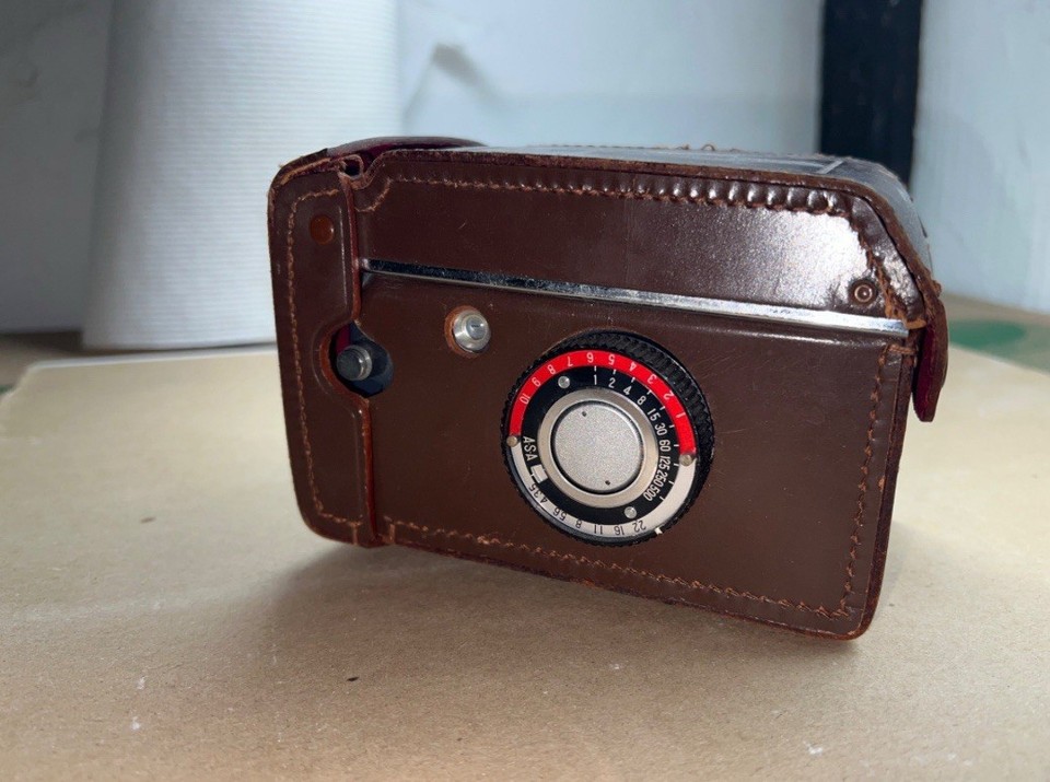 Yashica 44 LM TLR Film Camera in Gray with f3.5 60mm Lens + Lens Cap ...