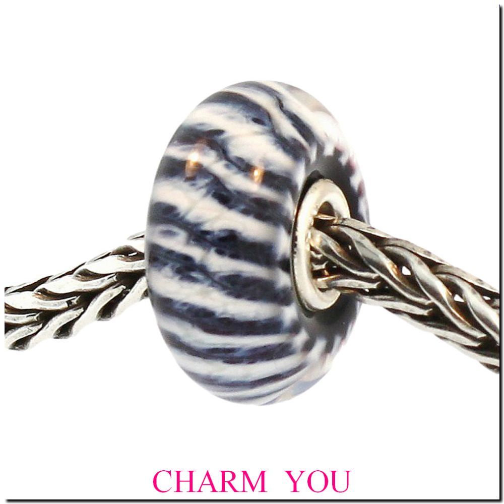 AUTHENTIC TROLLBEADS 61317 Grey Wolf Glass Bead | eBay