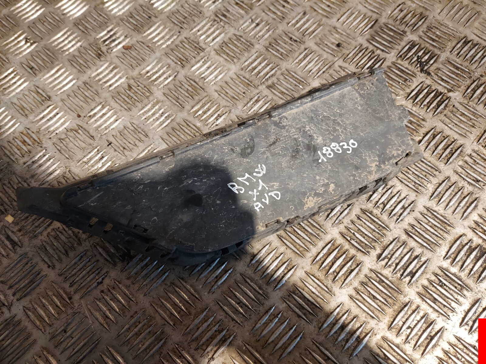 Grille pare choc avant droit - BMW X1 I (1) E84 PHASE II (2) - Réf ...