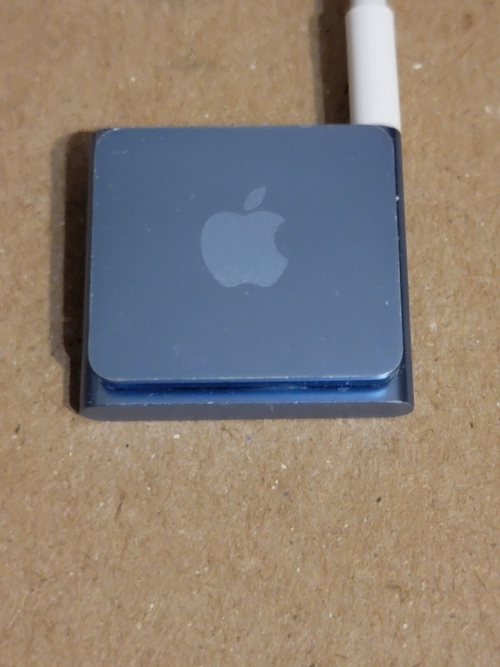Apple iPod A1373 Shuffle 4th Generation 2GB Music MP3 Player Blue | eBay