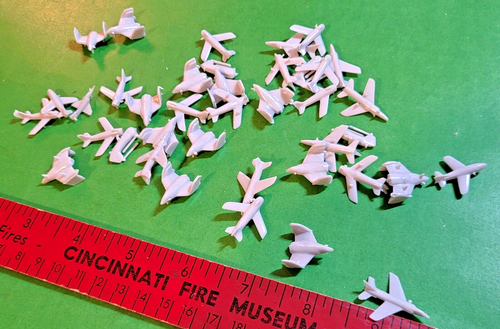 LARGE LOT OF MINI JETS & CHOPPERS FOR REMCO MIGHTY MAGEE AIRCRAFT ...