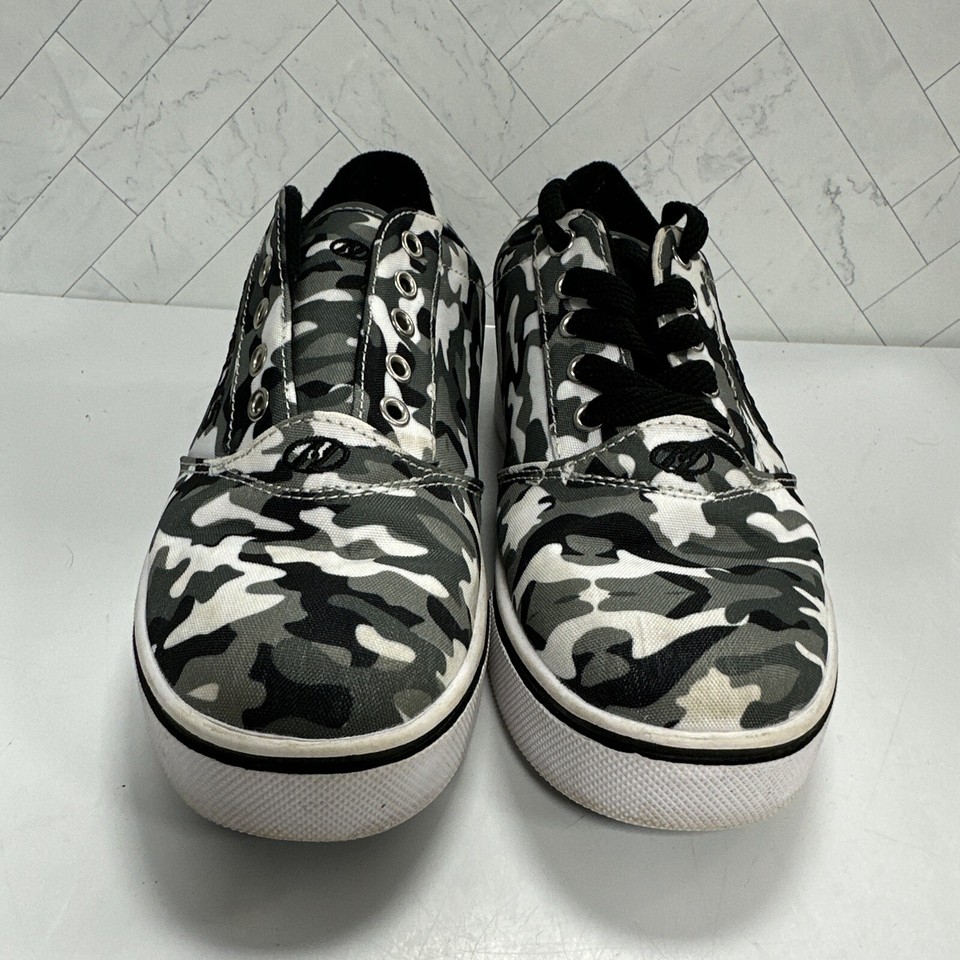 Heelys Youth 5 Black and White Camo Shoes (Missing 1 pair laces & no ...