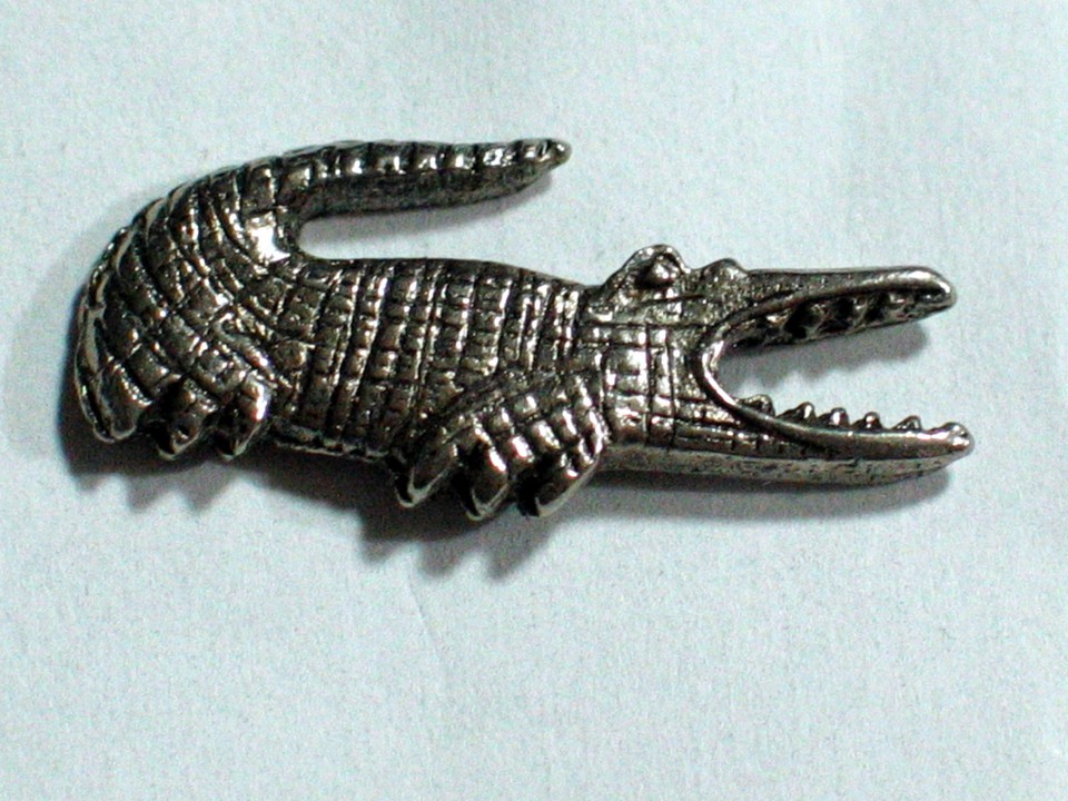 Alligator Pin , Auction is for (1) pin #6 Silvertone Lapel Pin (Ask if ...