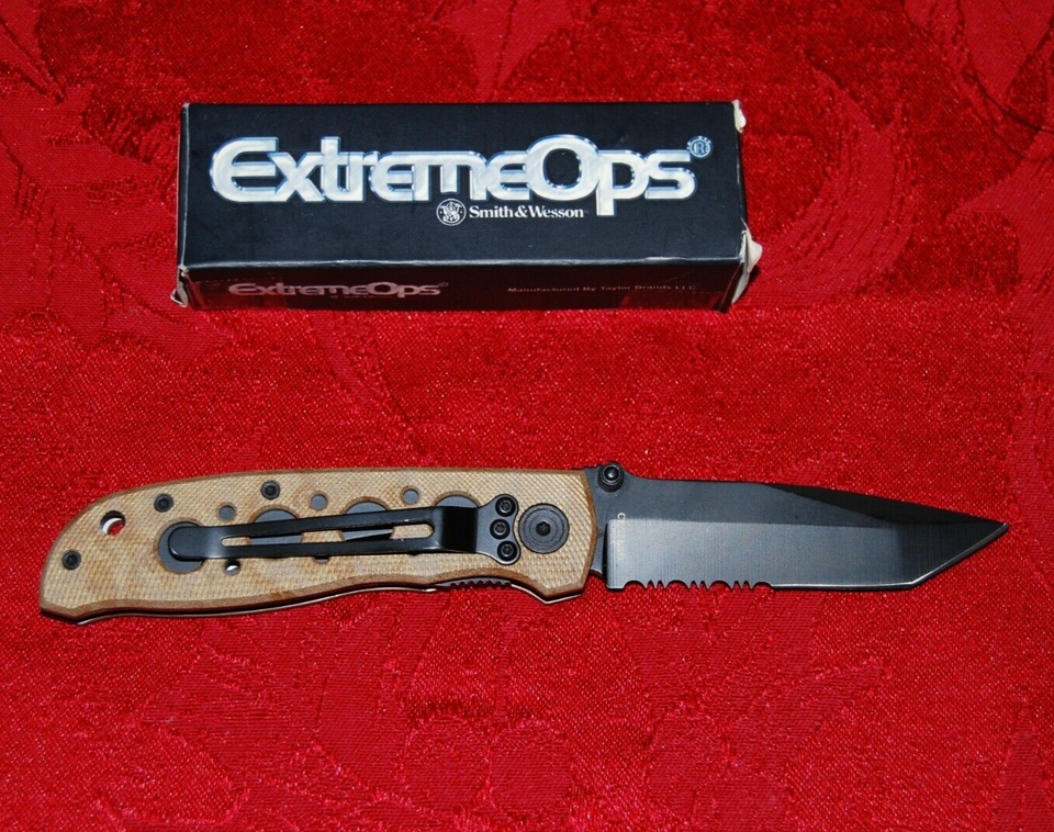 Smith & Wesson Extreme Ops Tanto Serrated TAC Folding Pocket Knife ...