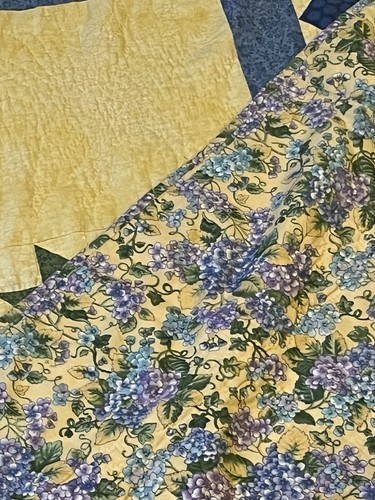 NEW ~ JoAnn Sunny Days Queen Yellow & Blue Completed Quilt 81" x 81 ...